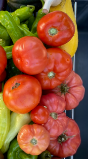 Large 1lb+ Heirloom Slicing Tomatoes | Healthy Roots Local Market